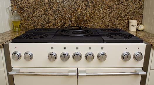 Expert Range Cooker Cleaning Service in London | Fantastic Services