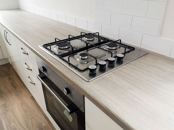 Electric and gas cooker installation in London | Fantastic Services